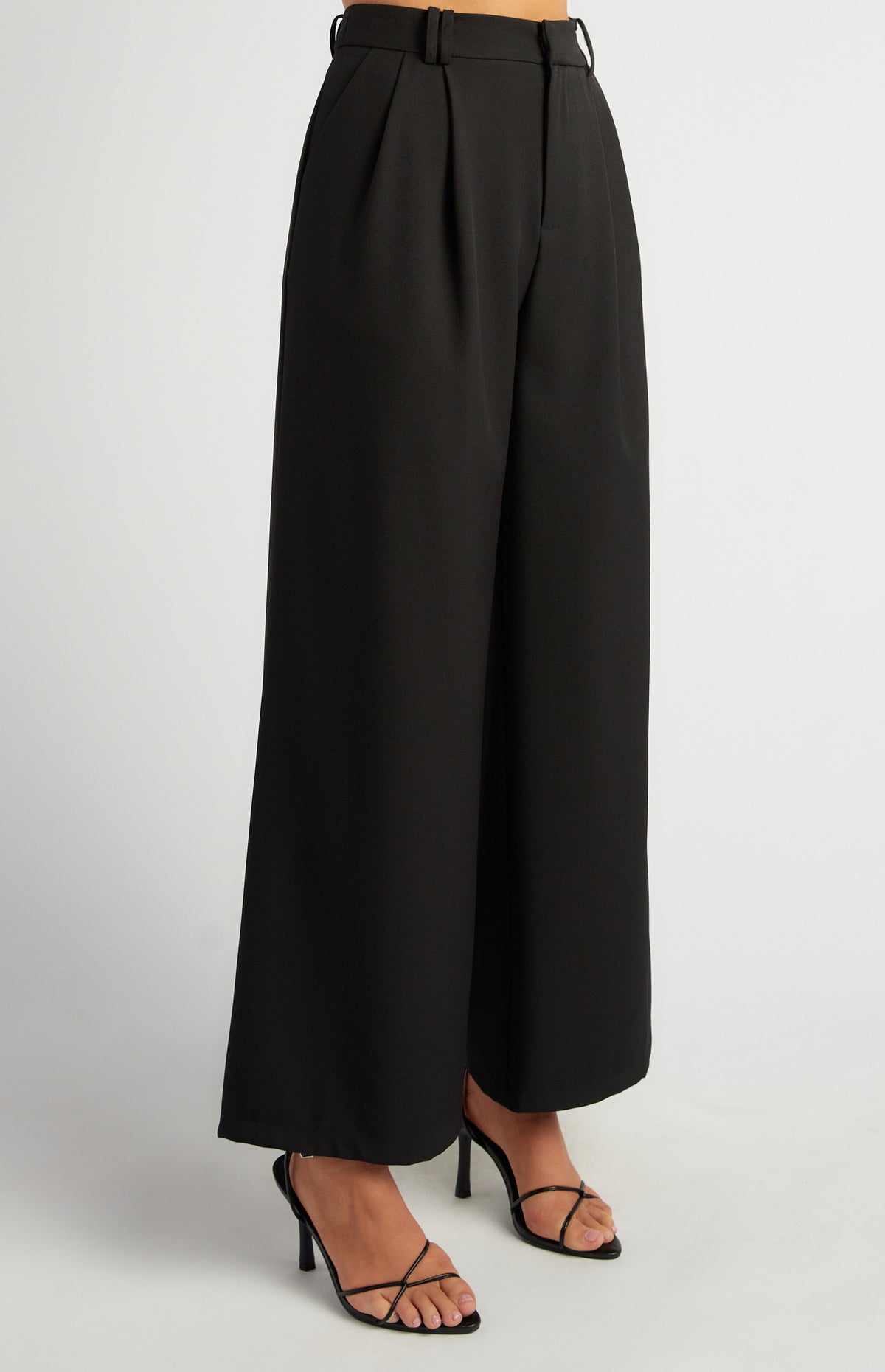 Microsa Double Pleat Pants - Black | Laurie Claire Boutique